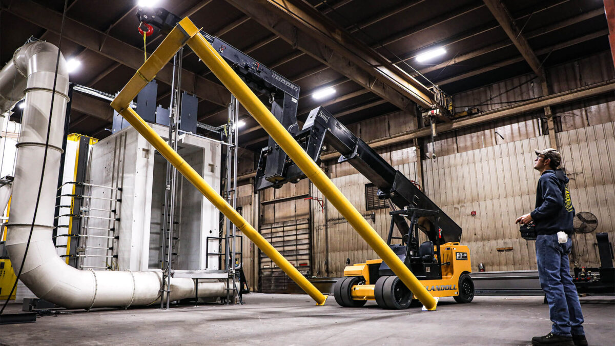 PT40 - Landoll Precision Telehandler, Material Handling - Landoll