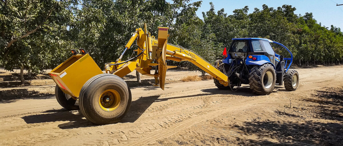 Pull-Type Graders - ICON Construction Equipment - Landoll