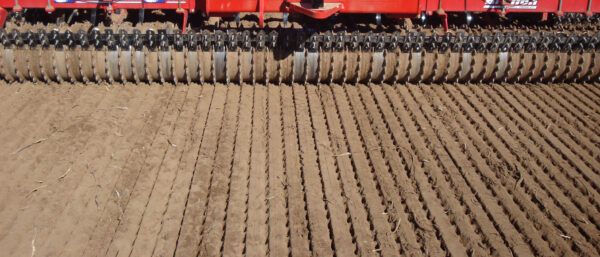 Pulvi-Mulcher - Brillion, Farm Equipment, Secondary Tillage & Seedbed ...