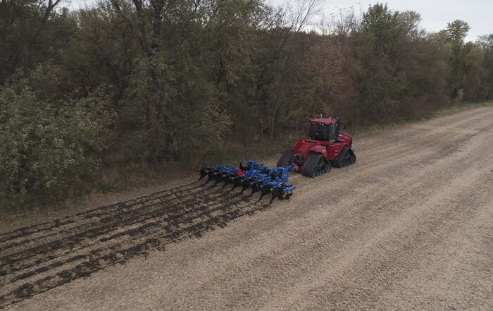 2500 Series In-Line Ripper - Farm Equipment, Landoll, Primary Tillage ...