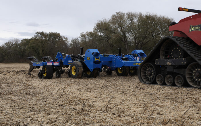 2500 Series In-Line Ripper - Farm Equipment, Landoll, Primary Tillage ...
