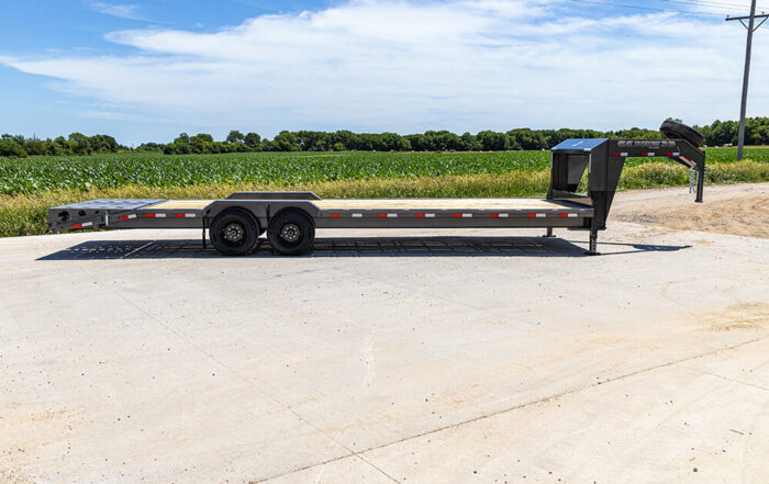 Full-Width Lowboy - Construction, TravAlong Trailers - Landoll